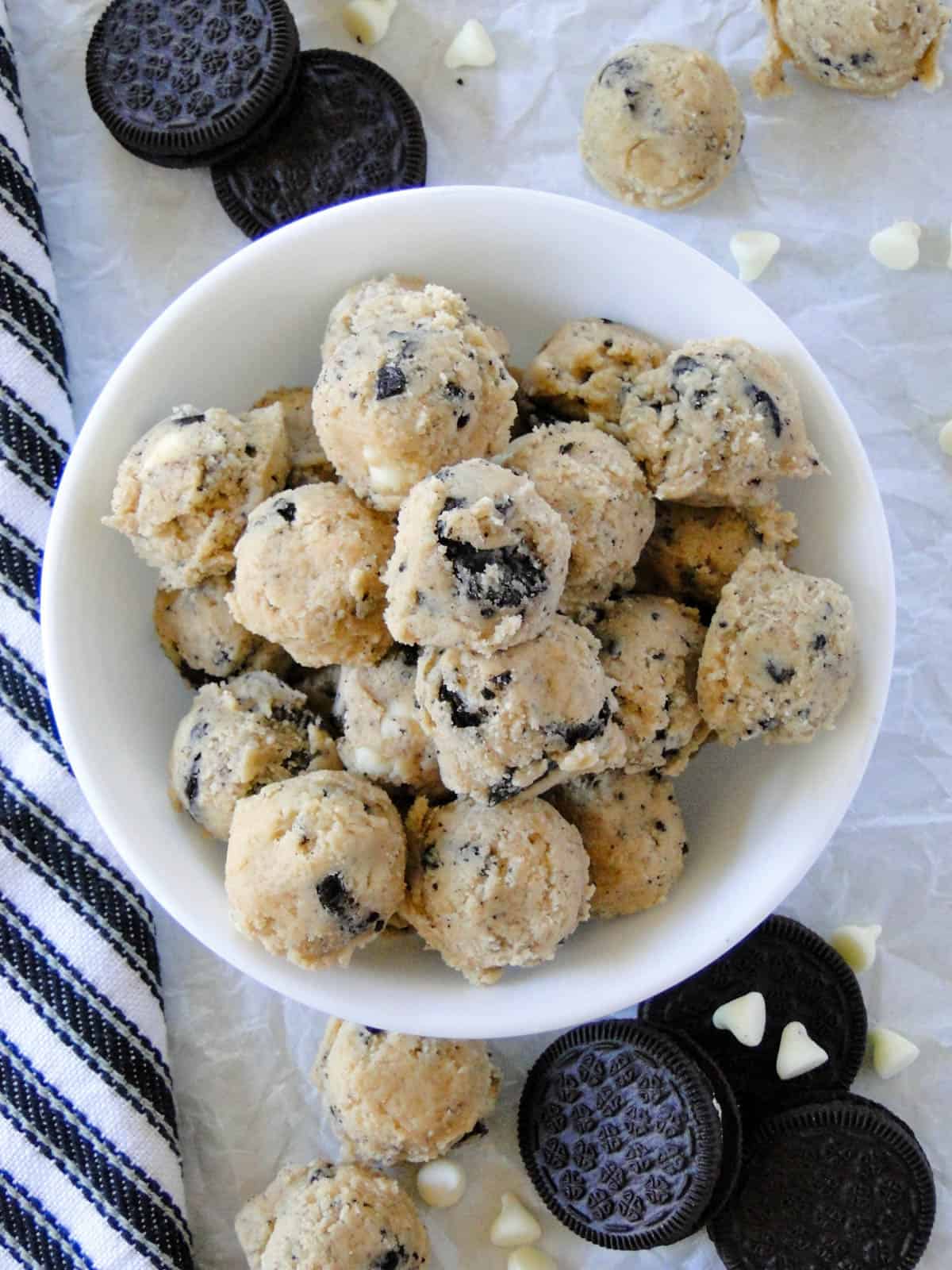 Edible Cookies and Cream Cookie Dough
